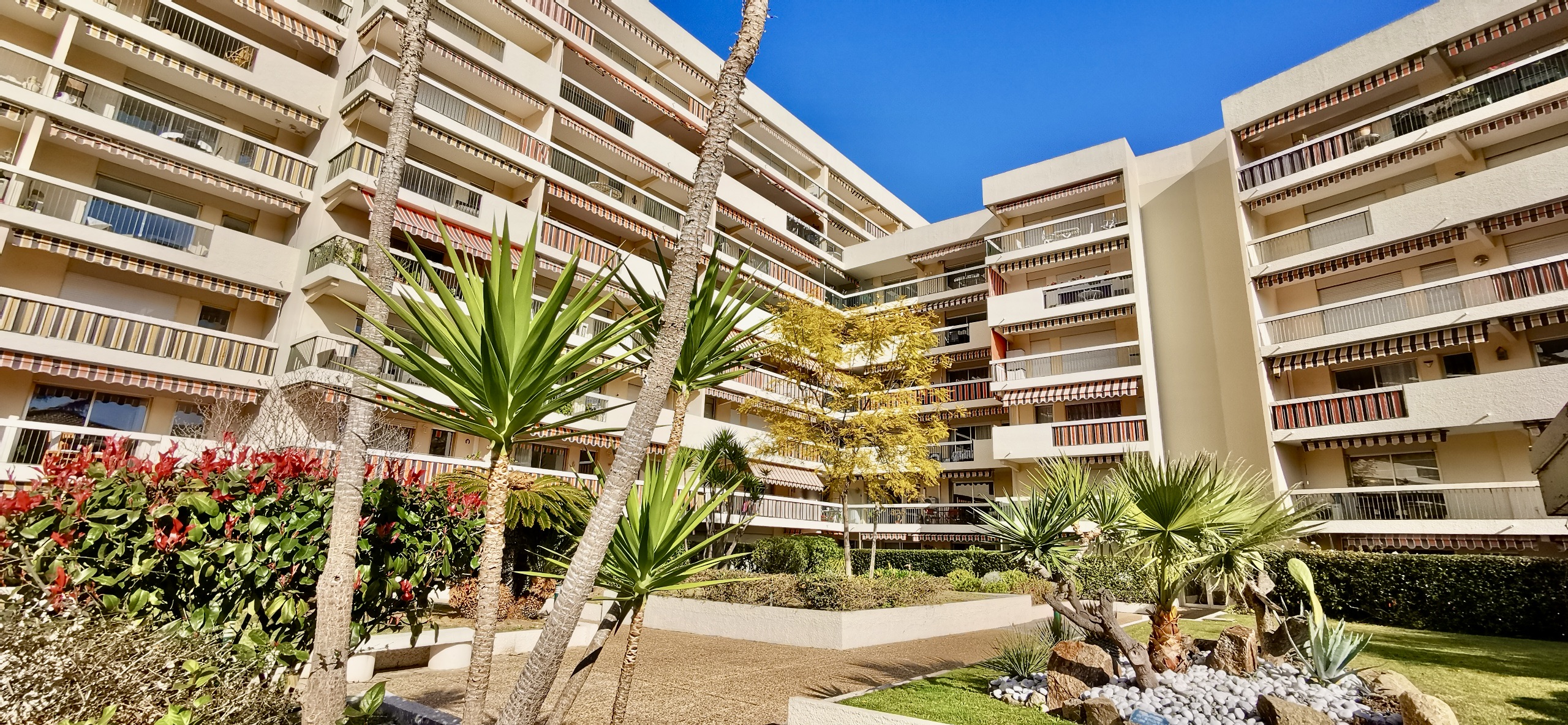 Agence immobilière Golfe-Juan | Groux Immobilier